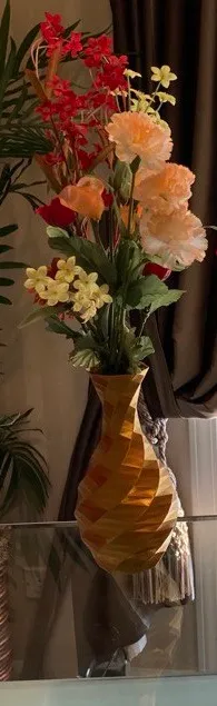 Make of Low-Poly Rose Vase by SushiSushiSushi | Download free STL model ...
