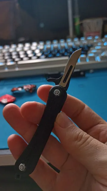 Make of Pocket scalpel knife | folding scalpel knife | (v.1 - for one ...