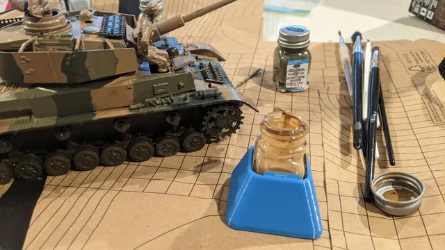 Testor's Paint Jar Stabilizer by Scarecrow | Download free STL model ...