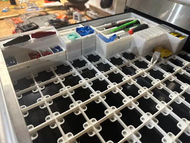 Make of Actually Parametric Gridfinity – Base Grid + Bins by rex555 ...
