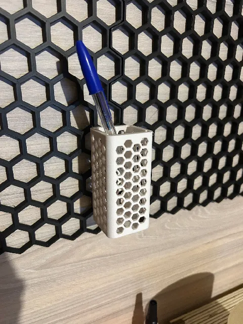 Make of Small square pencil cup for HSW by Maffy | Download free STL ...