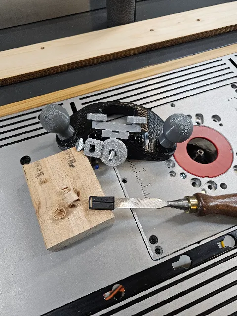 Make of Ajustable Router Plane by Public Alias | Download free STL ...