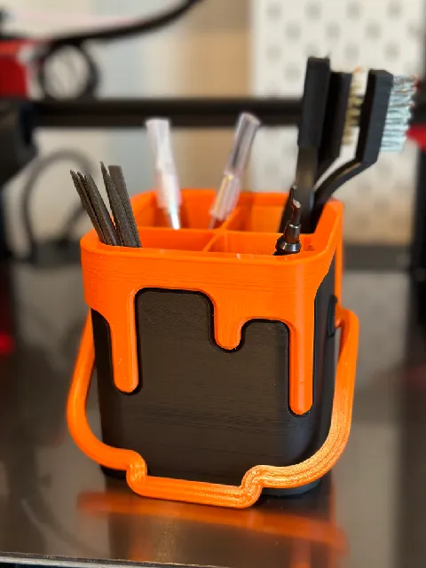 Make of Drippy Pail With Divider Insert by dinfaen | Download free STL ...