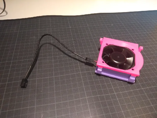 Make of Xbox 60mm Noctua Fan Mount Adapter (for Original Xbox) by ...