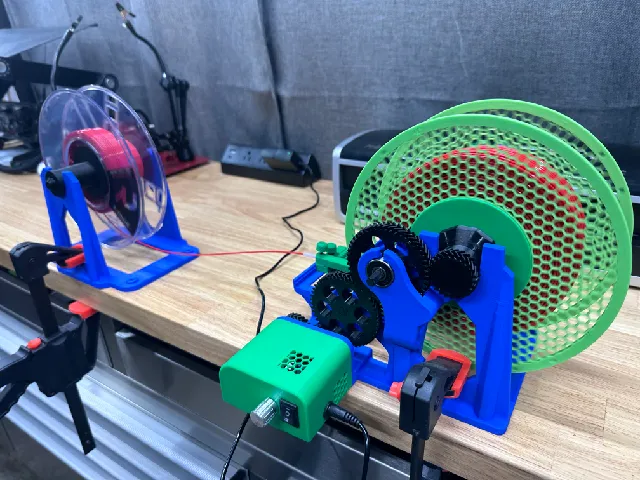 Make of Bambu Lab P1 / X1 / X1C / X1CC Filament Spool Switcher & Winder ...