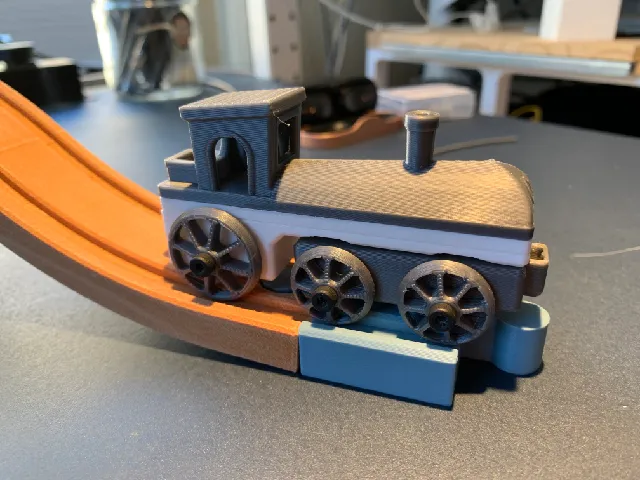 Make of Benchy-inspired Train (for BRIO/IKEA/...) no Supports by ...