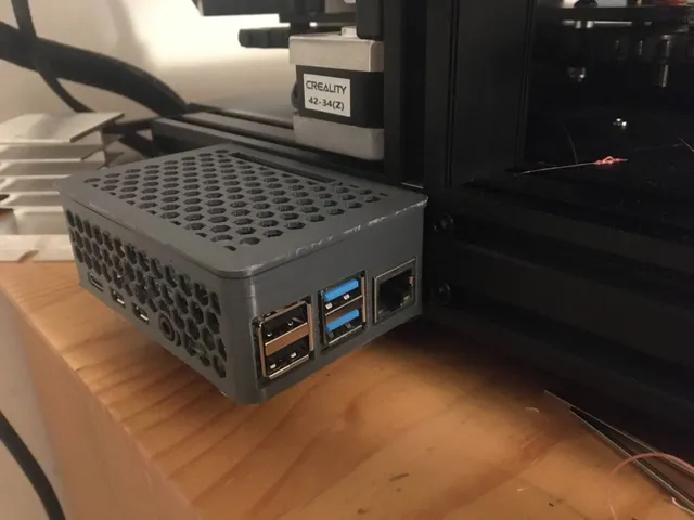 Make of Raspberry Pi 4 Mount for 80x40 Extrusion (Ender 3 V2) by Gildef ...