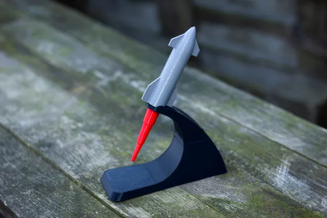 Make of Mini Starship with Collapsible Exhaust Flame by Igotocds ...