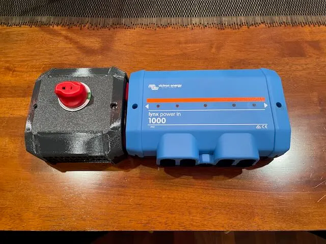 Make of Victron Lynx - Battery Switch + Smart shunt enclosure by ...