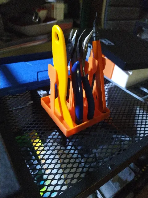 Make of Gridfinity Nippers Pliers Strippers Rack 2x2 by Serum20/05 ...