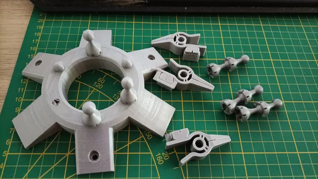 Solder Helping Hands by Ashton Slattery | Download free STL model ...