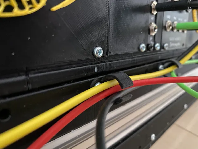 Make of Eurorack cable organizer clip by Kura Curiosa | Download free ...
