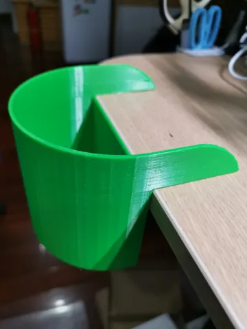 Desk Trash Bin clamp by Old Lady | Download free STL model | Printables.com