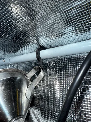 Grow Tent Hangar Clip for 16mm Poles - great for trellis supports by ...