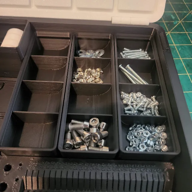 Make of Gridfinity 5x5x6 box stackable with sliding lock by mcnaughty | Download free STL model ...