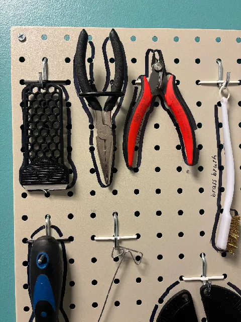 Make of Pegboard Keeper - Shallow by Colleen Jordan | Download free STL ...