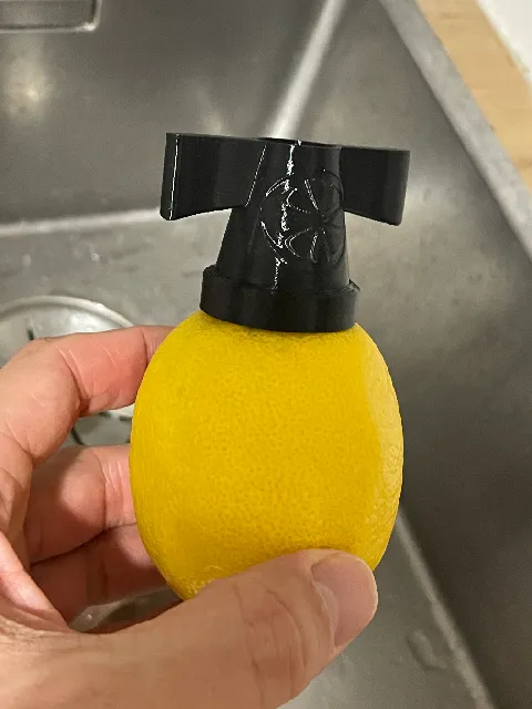Make of Lemon Bolt Juicer v2 by jedisct1 | Download free STL model ...