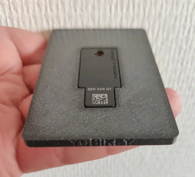 Make of Yet Another YubiKey Credit Card Sized Case by Jurgen | Download ...