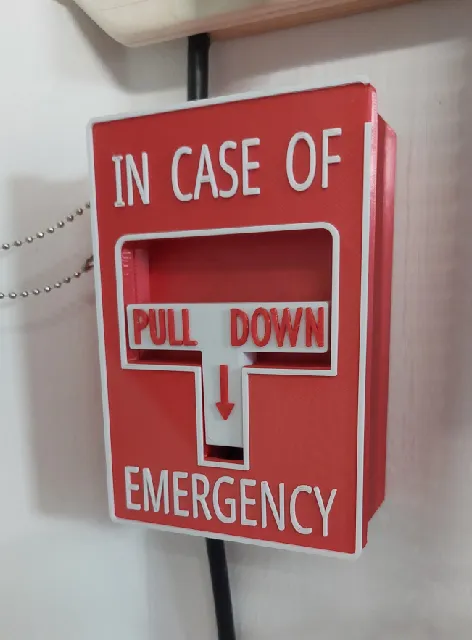 Make of In Case Of Emergency Lockable Storage Box by Florian | Download ...