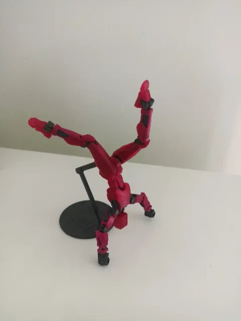 Make of Dummy 13 - simple display stand by Guillermo Ricardo Gomez ...