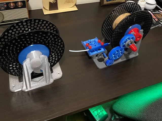 Make of Bambu Lab P1 / X1 / X1C / X1CC Filament Spool Switcher & Winder ...