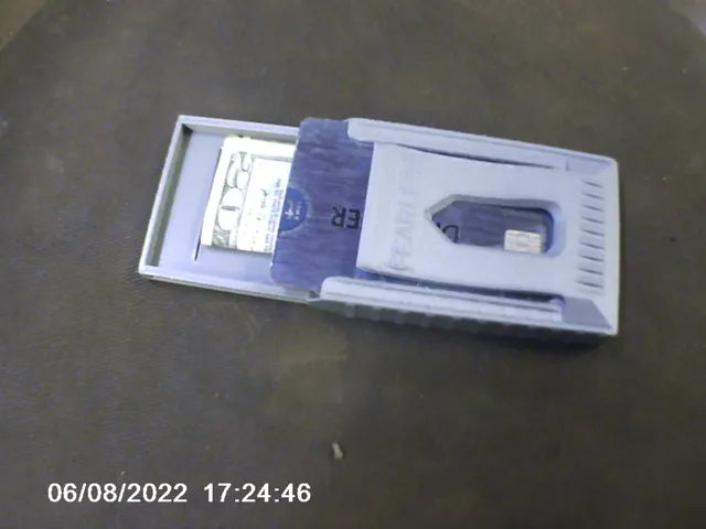 Make of Pollet - 3d printed rugged and slim wallet by Fearless ...