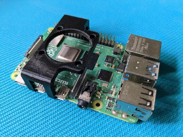 Make of Raspberry Pi 4B Clip-on Fan Mount 30x30 by Leon Matthews ...