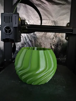 Swirl Pot (plant pots) by Oleksandr | Download free STL model ...