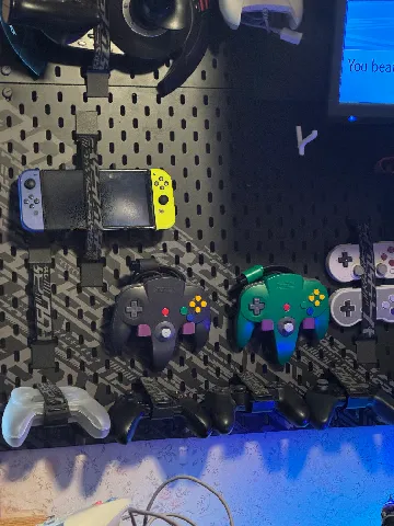 Skadis N64 Controller Holder by Arq | Download free STL model ...