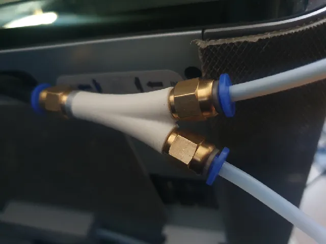 Make of Bowden Tube Y-Splitter with PC4-M6 Connections by f3g4t0 ...