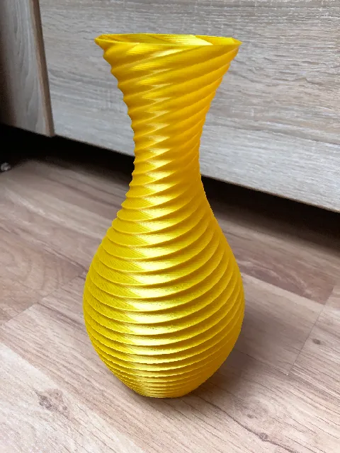Make of Textured Twist Vase by andrew_1024 | Download free STL model ...
