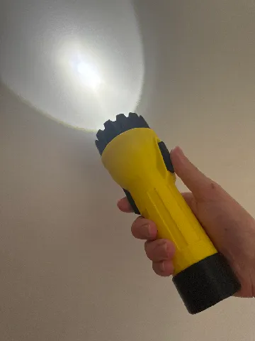 Lethal Company - Pro Flashlight Prop - 1:1 Scale Model by GDop26 ...