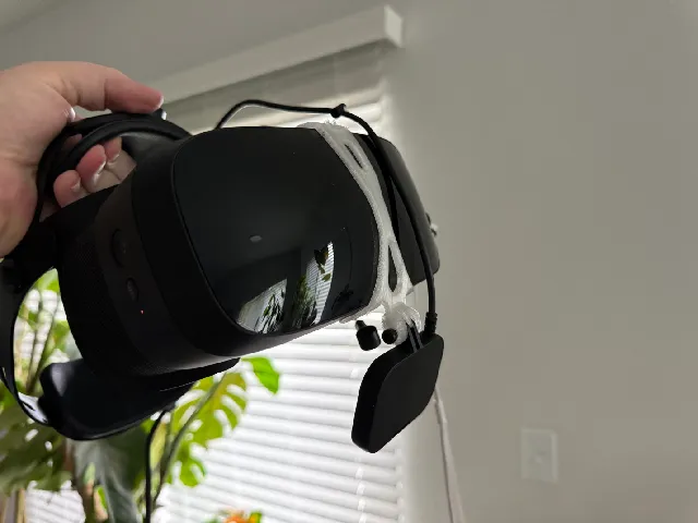 Make of VIVE Facial Tracker Mount for Varjo Aero by Drake | Download ...