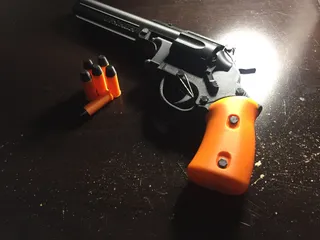 Revolver II : Double & Single Action | mechanically working Prop Gun by ...