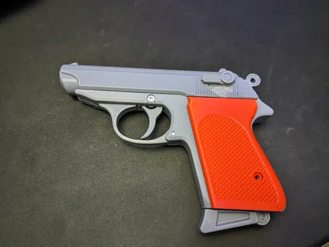 Walther PPK - Fallout 4 replica - The Deliverer V3 by Pi3r0 | Download ...