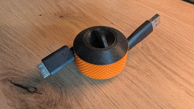 Make of USB Cable Winder Stackable (+Knurled) Print in Place by Alexunder98 | Download free STL ...