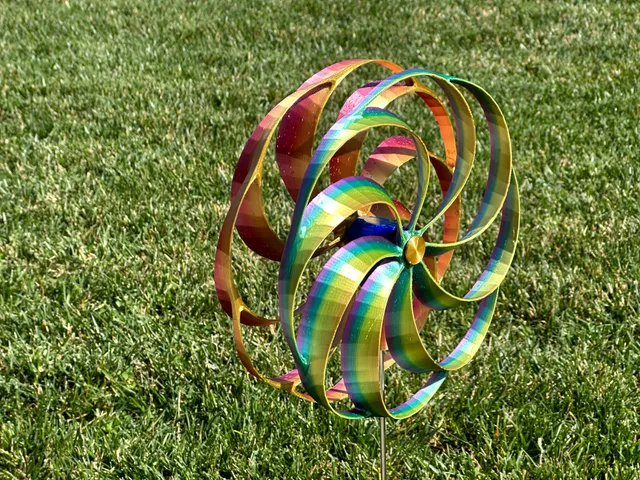 Optical Illusion Pinwheel with Bearings by 3DMK | Download free STL ...