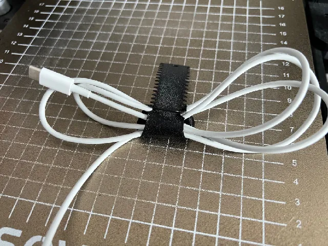 Make of Bigger cable ties by Sébastien Genos | Download free STL model ...