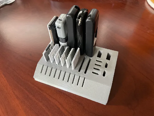 Make of USB, SD, MicroSD holder by AdminAcct0013 | Download free STL ...