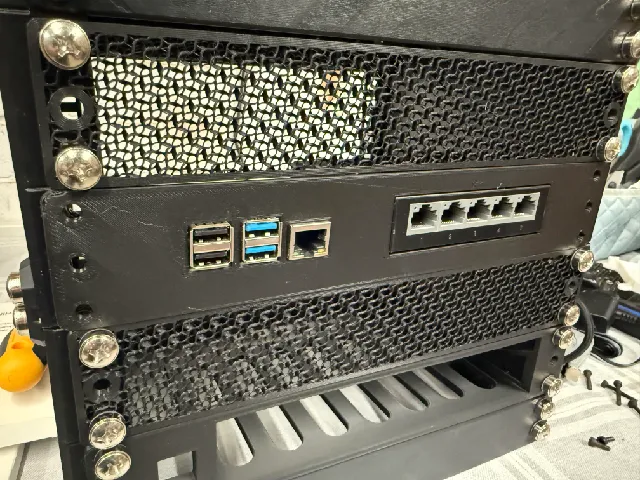 U1 10" Inch Rack Mount for Raspberry Pi 4 and TL-LS1005G by AngeloDK ...