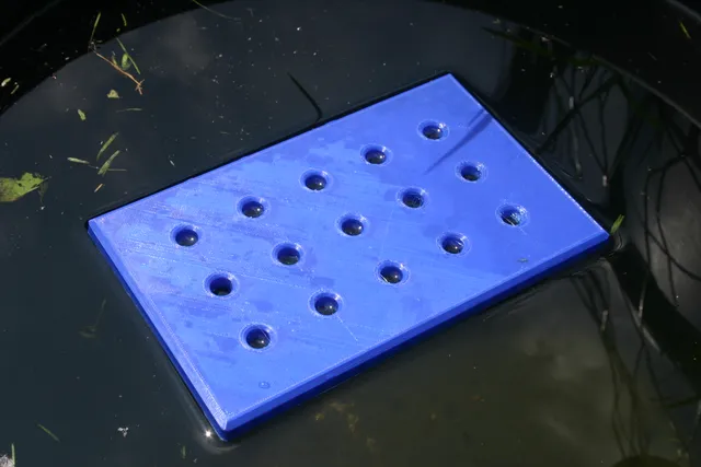 Bee Feeder Floating Platform by Evan Looney | Download free STL model ...