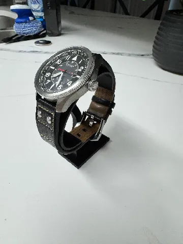 Timeless Organization: The Minimalist 3D-Printed Watch Stand Watch ...