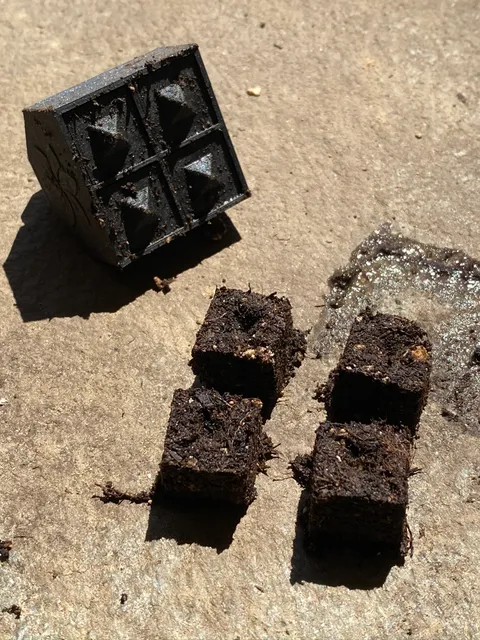 Make of Soil block maker / blocker set - print-in-place by balzac ...