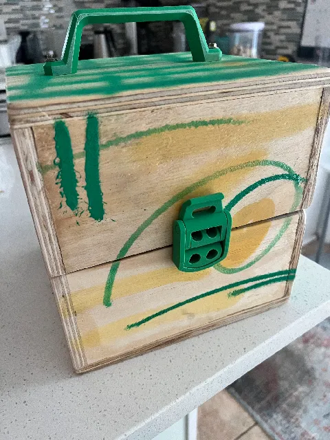 Make of Sturdy print-in-place draw latch by DubDee | Download free STL ...