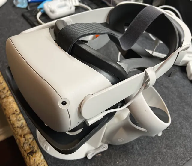Make of Oculus Quest 2 Stand Elite Battery Strap by Ixian | Download ...