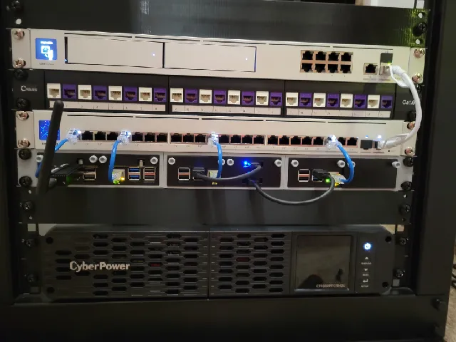 19" 1U Rack with Moduler trays for Raspberry Pis by Robert | Download ...