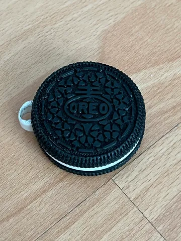 Oreo Airtag Keychain by maxelman | Download free STL model | Printables.com