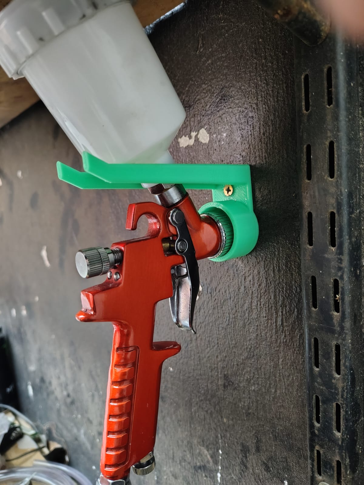 Spray Gun wall Holder (fast print) by Menga | Download free STL model ...