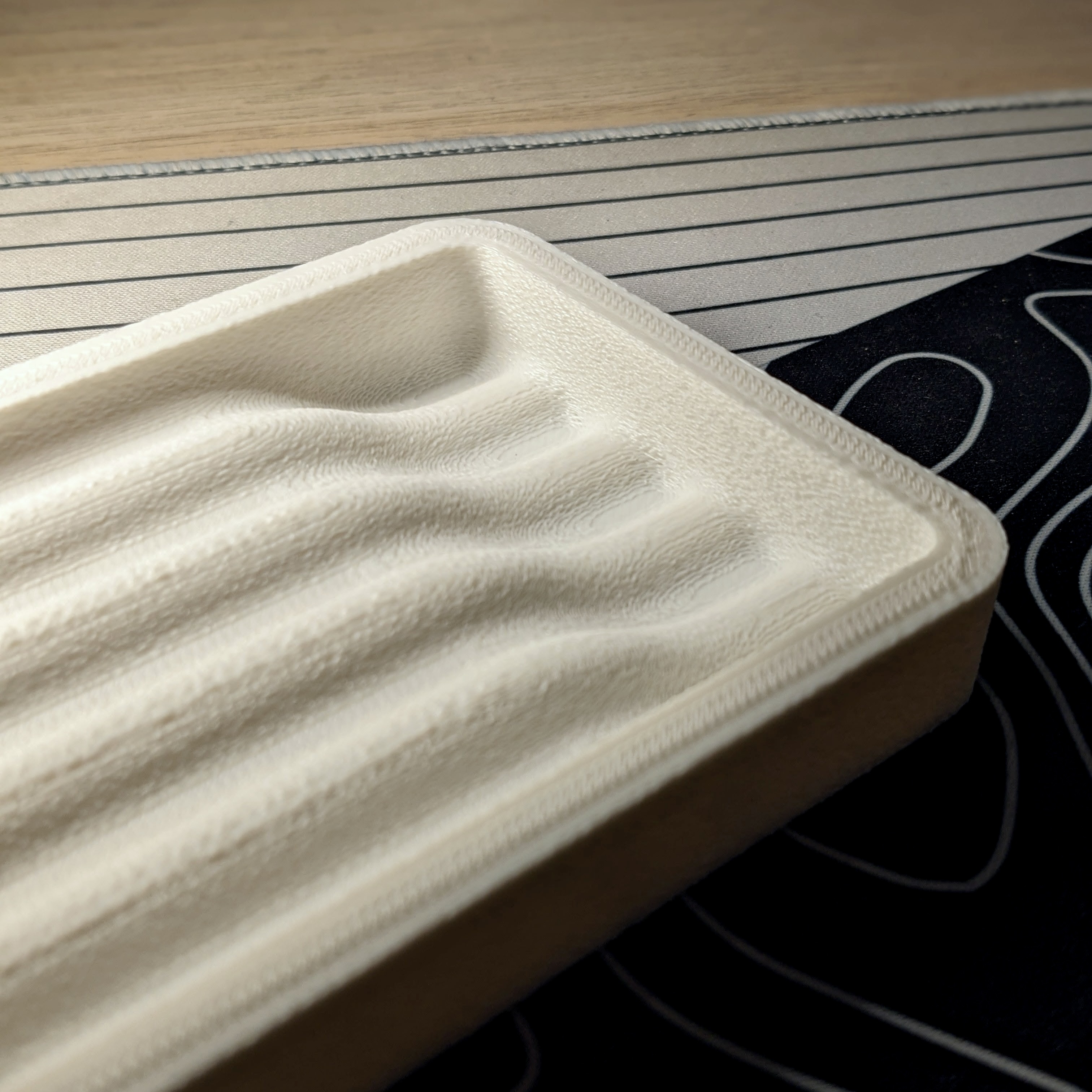 The Smartest Dumb Pen Tray by esnh | Download free STL model ...