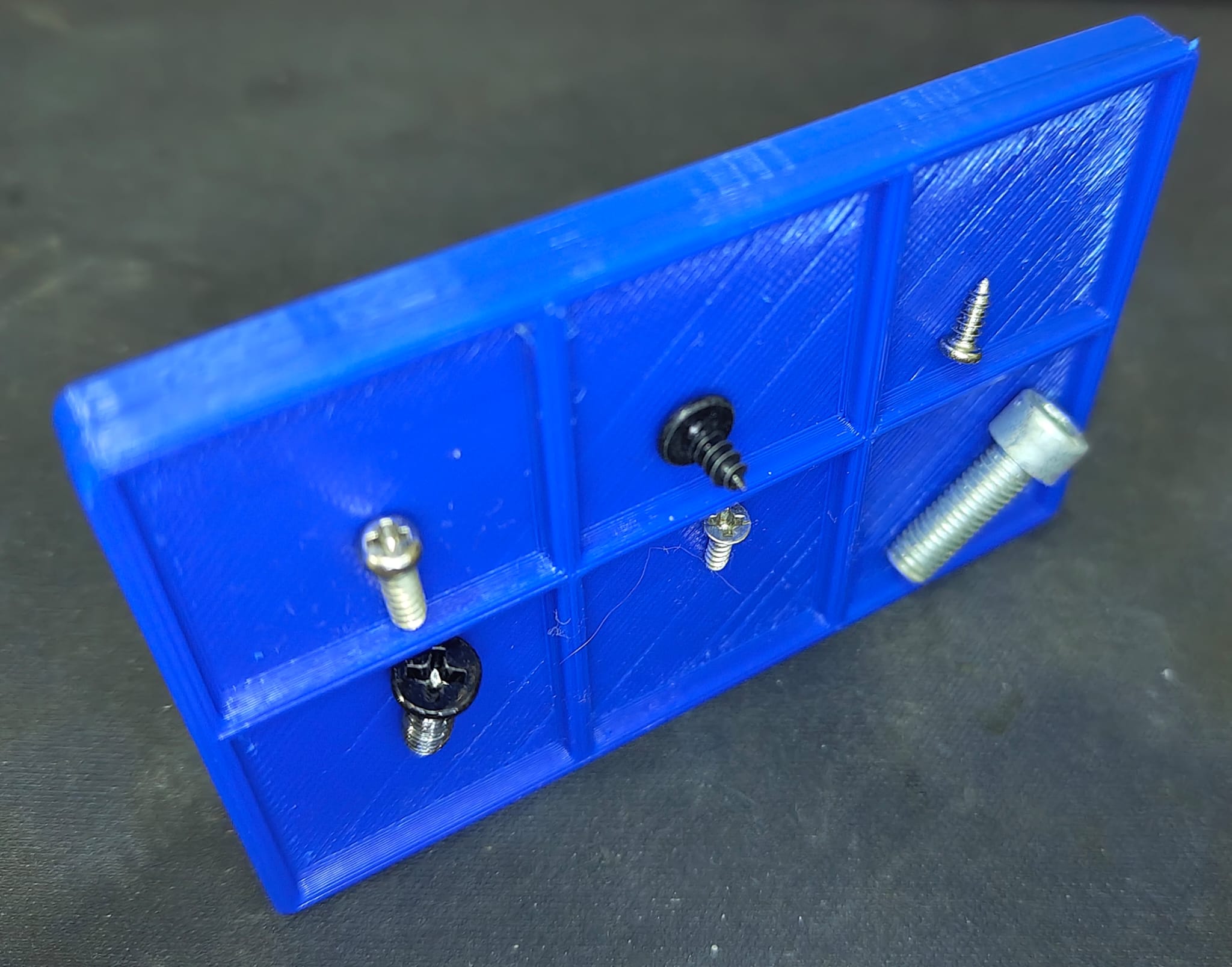 Magnetic Sorting Tray by Weasel3D | Download free STL model ...